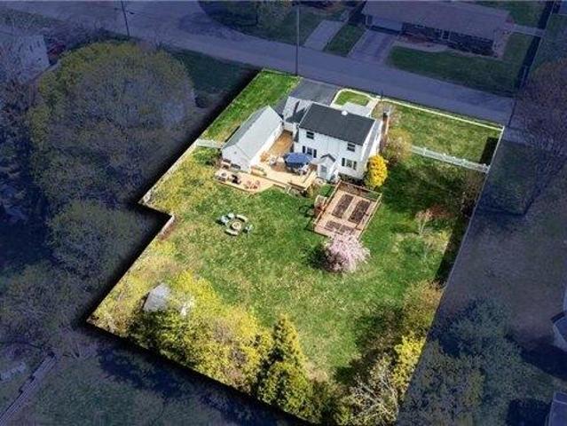 house with 4 bedroom, East Greenwich RI ES102827297