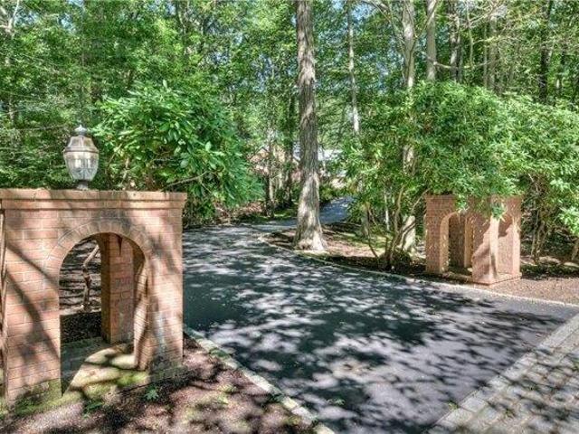 house with 4 bedroom, East Greenwich RI ES103034437
