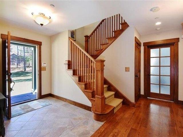 house with 4 bedroom, East Greenwich RI ES103035119