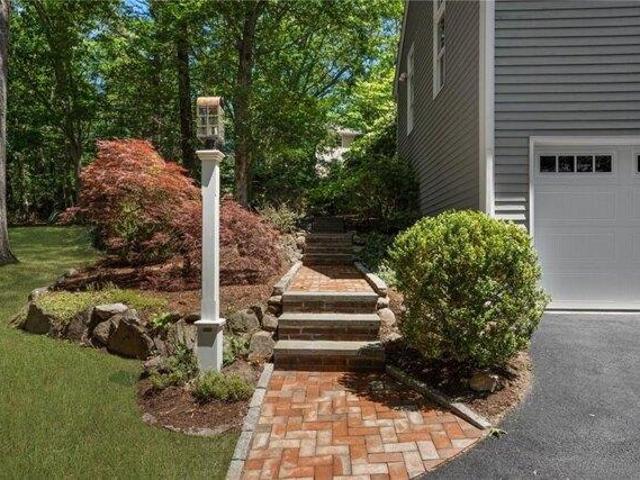 house with 4 bedroom, East Greenwich RI ES103125892