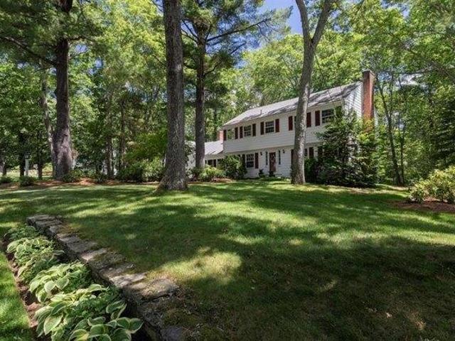 house with 4 bedroom, East Greenwich RI ES103444495
