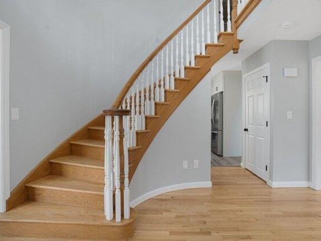 house with 4 bedroom, East Greenwich RI ES104042076