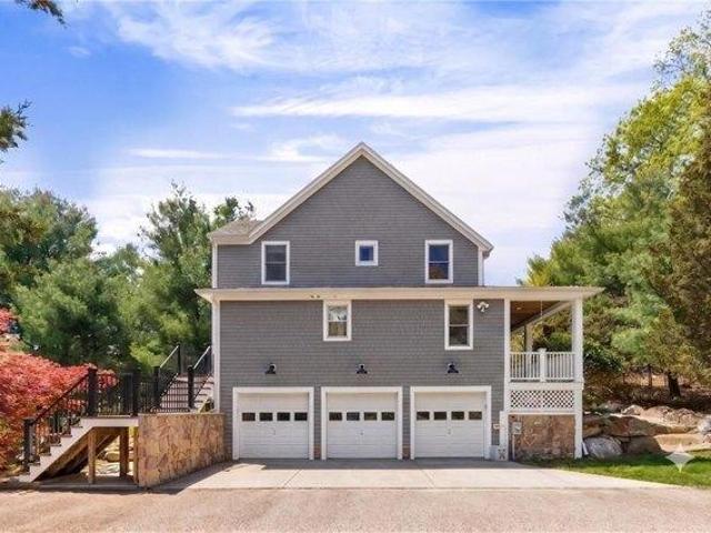 house with 4 bedroom, East Greenwich RI ES105082013