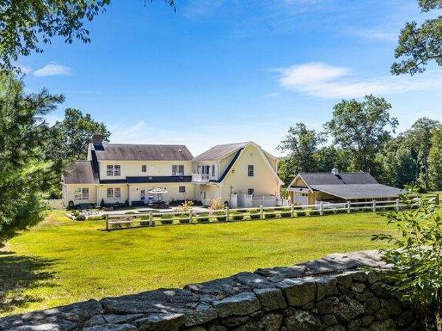 house with 4 bedroom, East Haddam CT DLS101897253