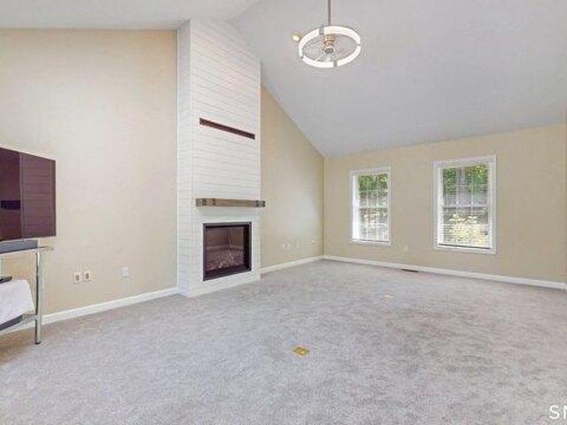 house with 4 bedroom, East Haddam CT DS103160310