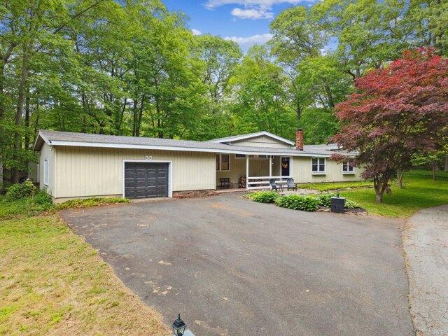 house with 4 bedroom, East Haddam CT DS103125244
