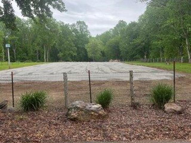 house with 4 bedroom, East Haddam CT ES104078455