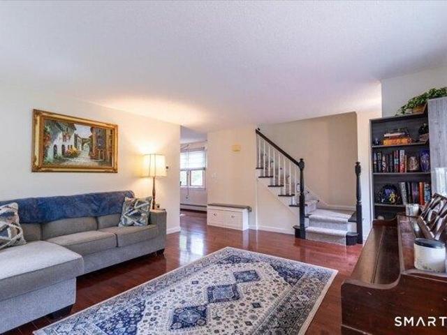 house with 4 bedroom, East Hampton CT DLS103099449