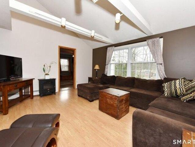 house with 4 bedroom, East Hampton CT ES103097716