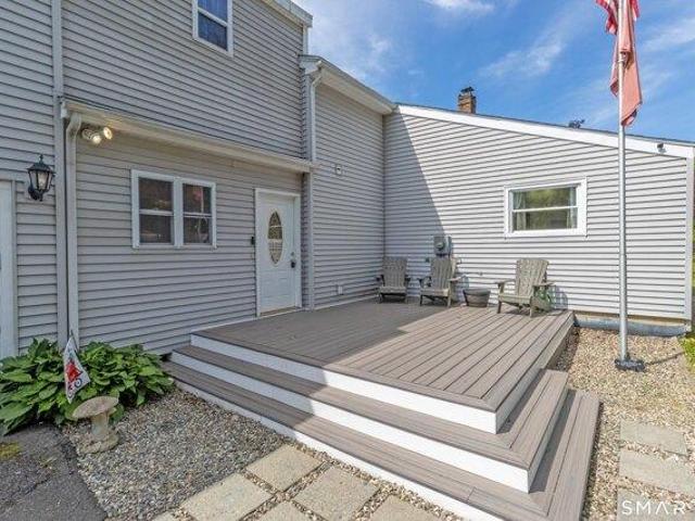 house with 4 bedroom, East Hampton CT ES104831783