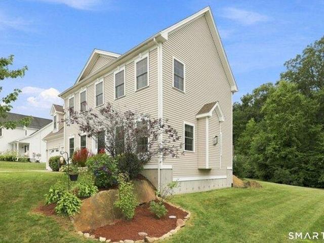 house with 4 bedroom, East Hampton CT ES105207283