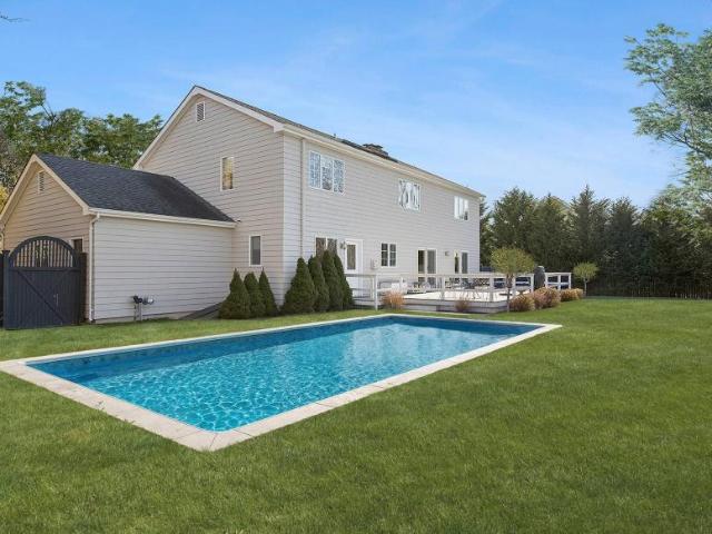 house with 4 bedroom, East Hampton NY DLS102244319