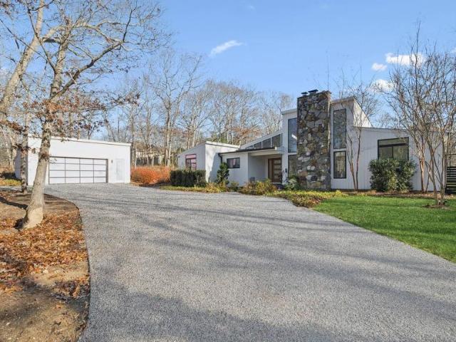 house with 4 bedroom, East Hampton NY DS98817893