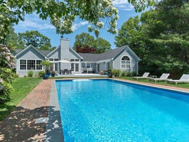 house with 4 bedroom, East Hampton NY DS103625401
