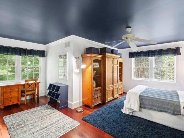 house with 4 bedroom, East Hampton NY ES103626600