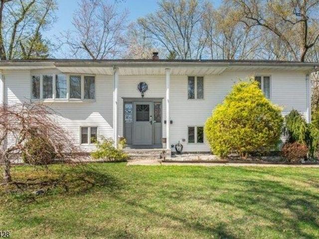 house with 4 bedroom, East Hanover NJ DS102475925