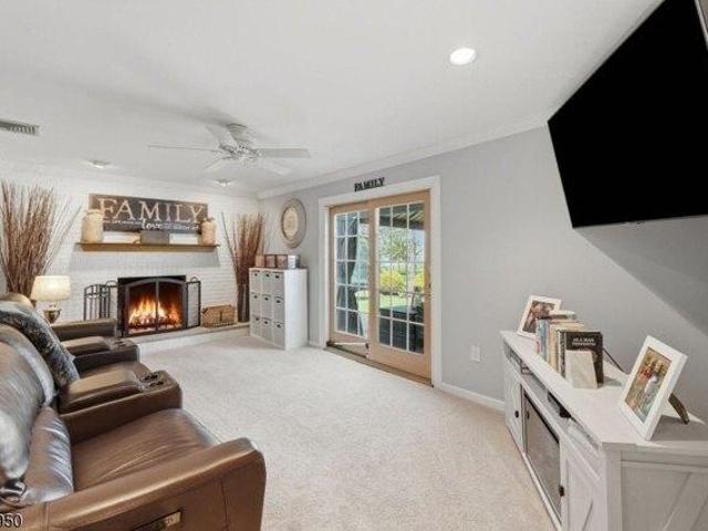 house with 4 bedroom, East Hanover NJ ES105160765