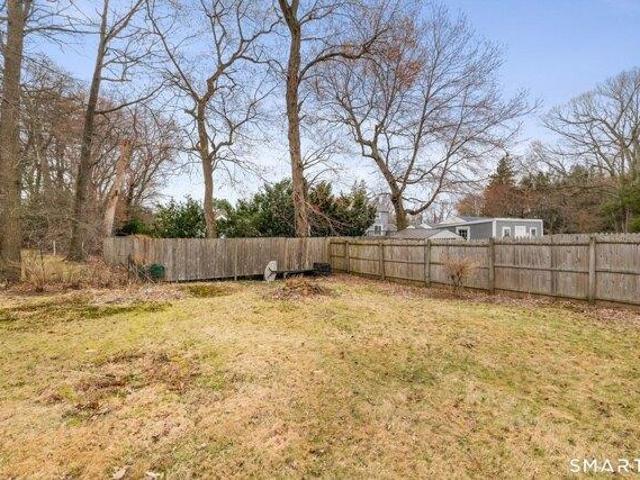 house with 4 bedroom, East Hartford CT DLS102443995