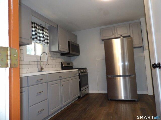 house with 4 bedroom, East Hartford CT ES105124195