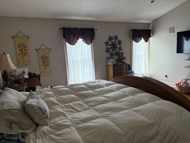 house with 4 bedroom, East Haven CT ES104481927