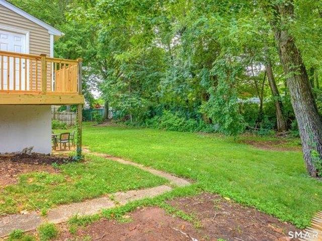 house with 4 bedroom, East Haven CT ES104921221