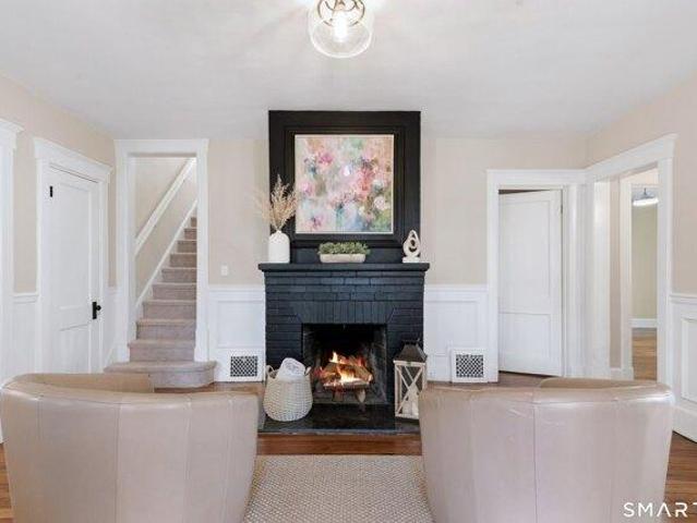 house with 4 bedroom, East Haven CT ES102827055