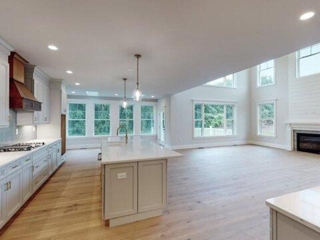 house with 4 bedroom, East Lyme CT DS101798663