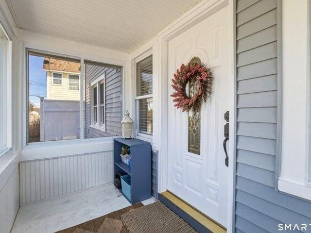 house with 4 bedroom, East Lyme CT DS101800641