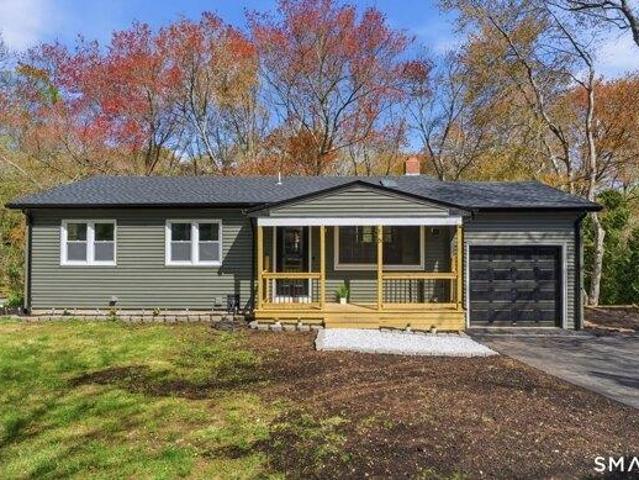 house with 4 bedroom, East Lyme CT DS102445117