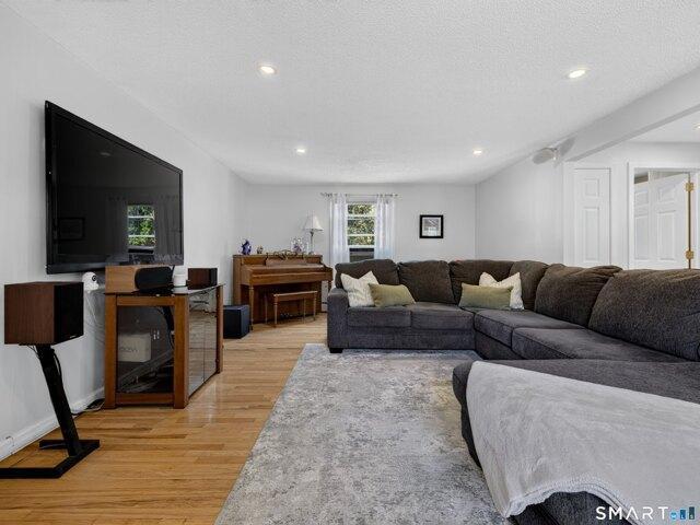 house with 4 bedroom, East Lyme CT DS104191863