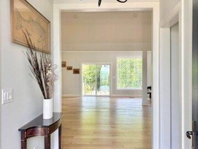 house with 4 bedroom, East Lyme CT ES104116677