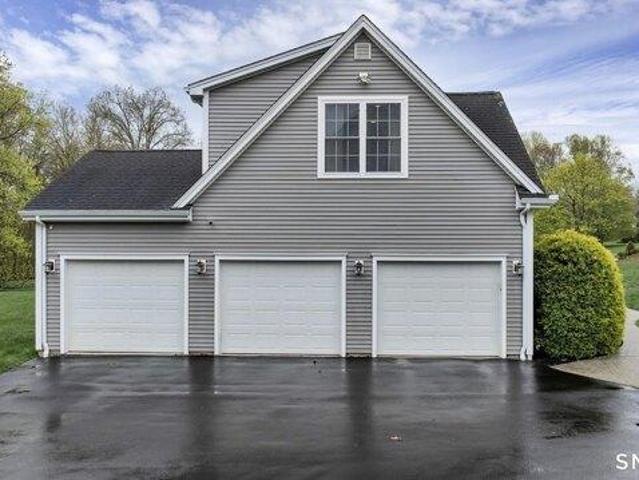 house with 4 bedroom, East Lyme CT ES104263474