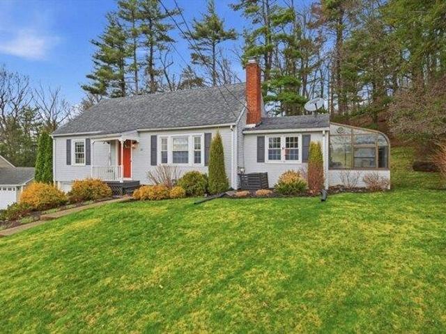 house with 4 bedroom, East Longmeadow MA DS102727579