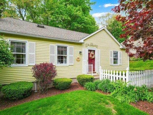 house with 4 bedroom, East Longmeadow MA DS103548516