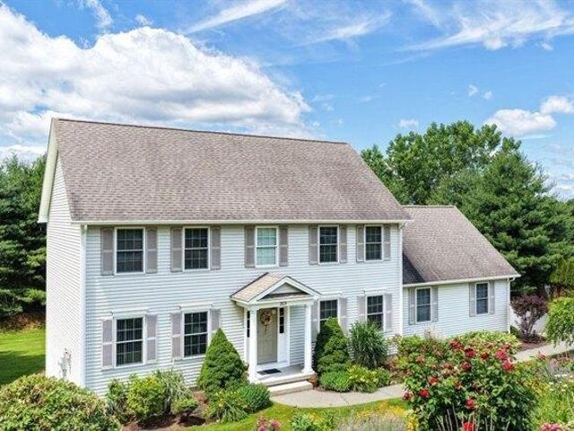 house with 4 bedroom, East Longmeadow MA DS103969487
