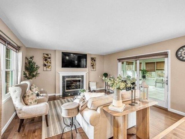 house with 4 bedroom, East Longmeadow MA ES102959468
