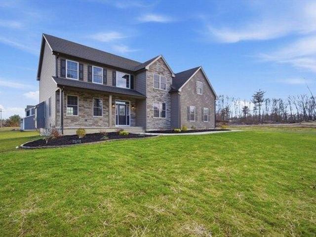 house with 4 bedroom, East Longmeadow MA ES104329779