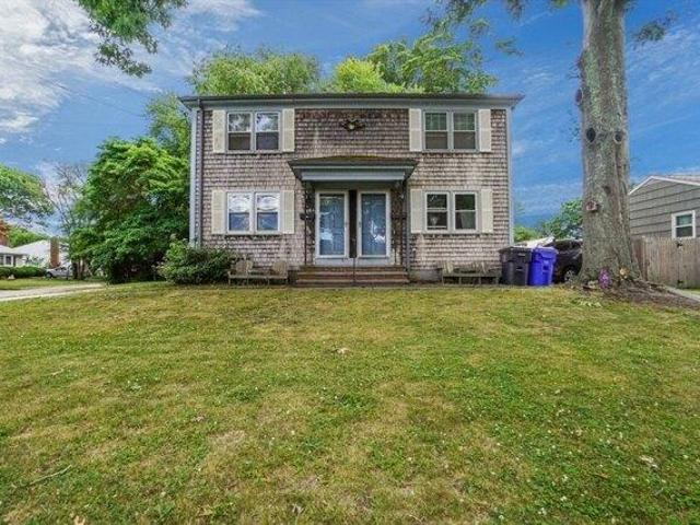 house with 4 bedroom, East Providence RI DS103495784