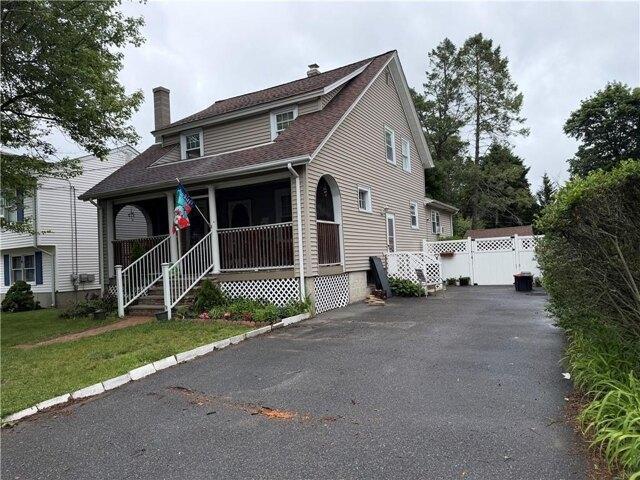 house with 4 bedroom, East Providence RI DS103159809