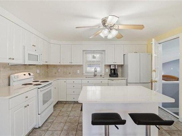 house with 4 bedroom, East Providence RI DS104193054