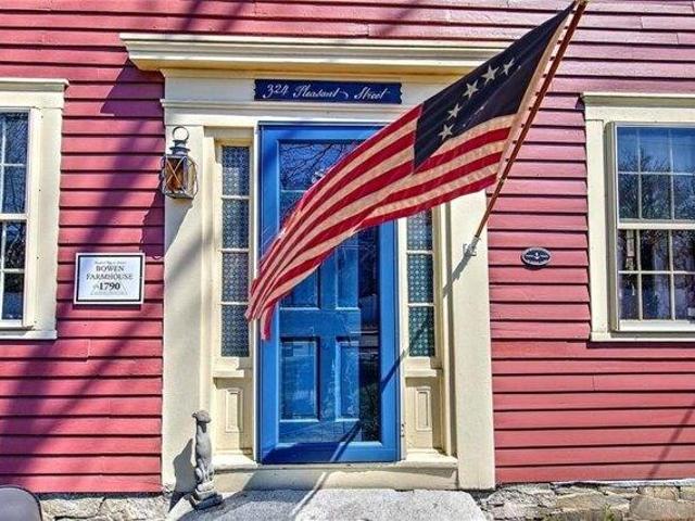 house with 4 bedroom, East Providence RI ES103098476