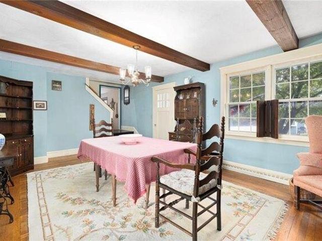 house with 4 bedroom, East Providence RI ES105141087