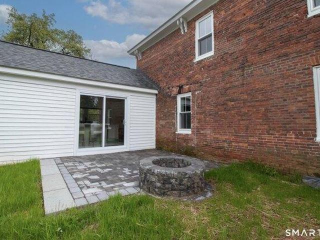 house with 4 bedroom, East Windsor CT ES103070135