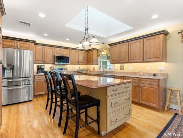 house with 4 bedroom, East Windsor CT ES105123892