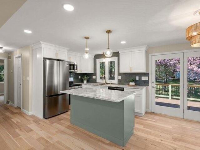 house with 4 bedroom, Easthampton MA DS102861033