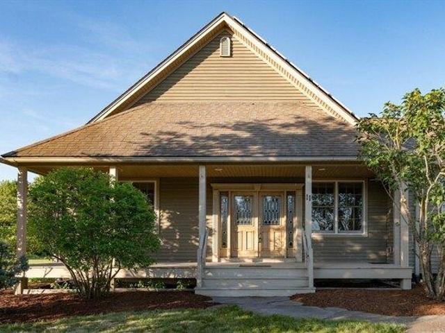 house with 4 bedroom, Easthampton MA DS103887217