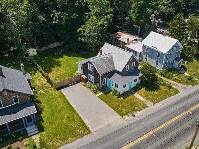 house with 4 bedroom, Easthampton MA DS104190264