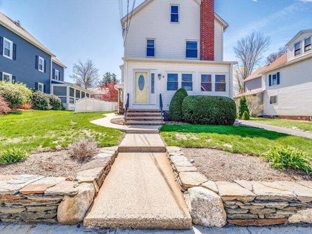 house with 4 bedroom, Easthampton MA ES103036733