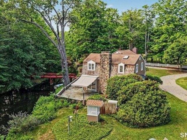 house with 4 bedroom, Easton CT DS104237368