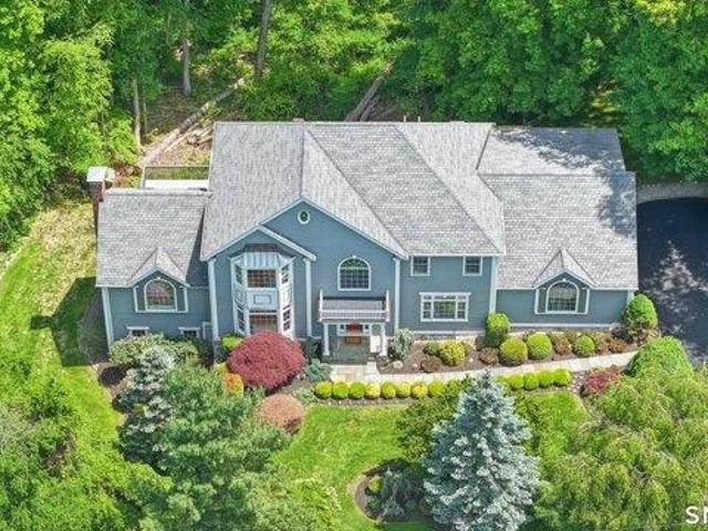 house with 4 bedroom, Easton CT ES103436404